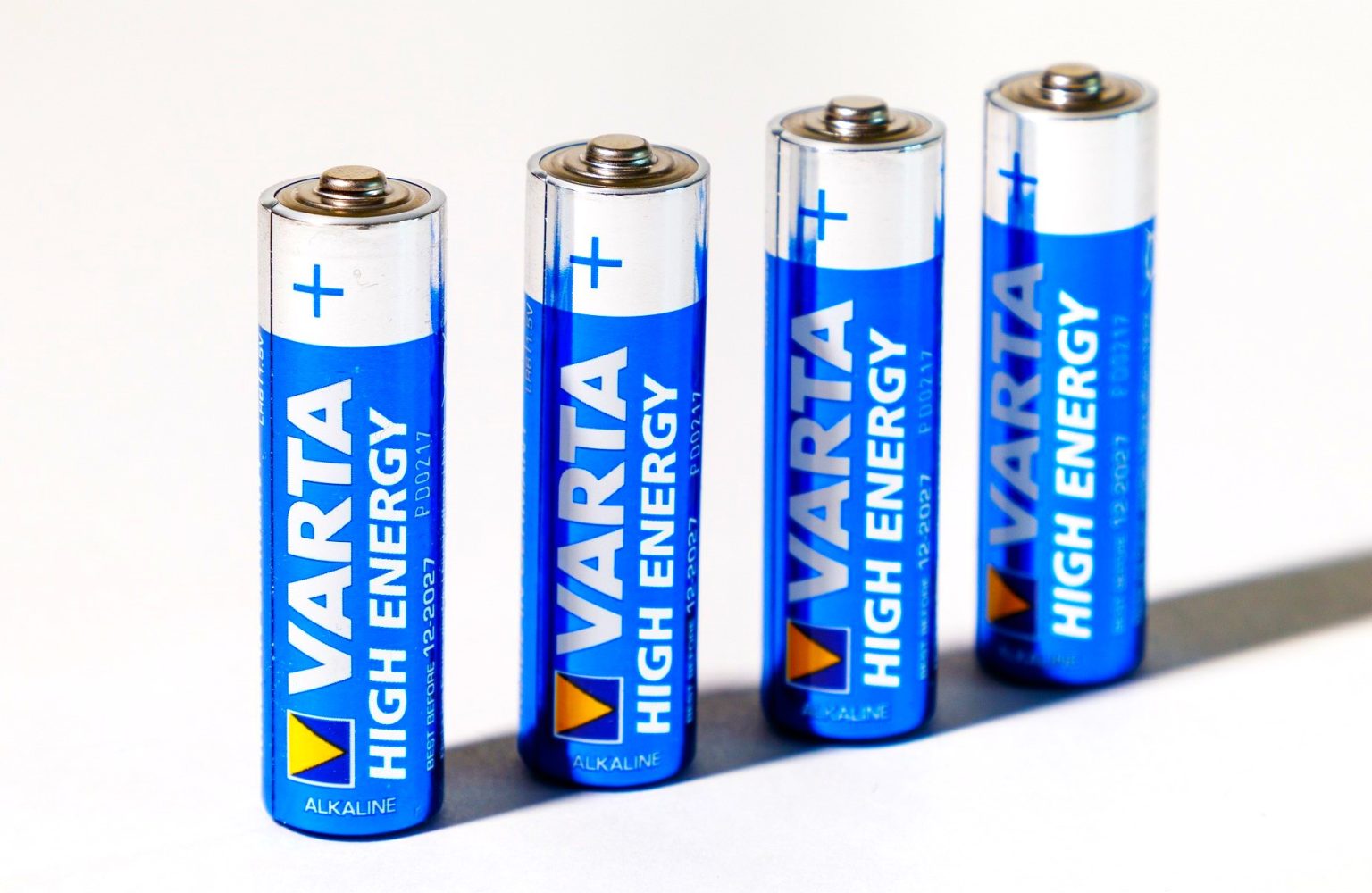 Cells and Batteries - Types, Applications, Explanation