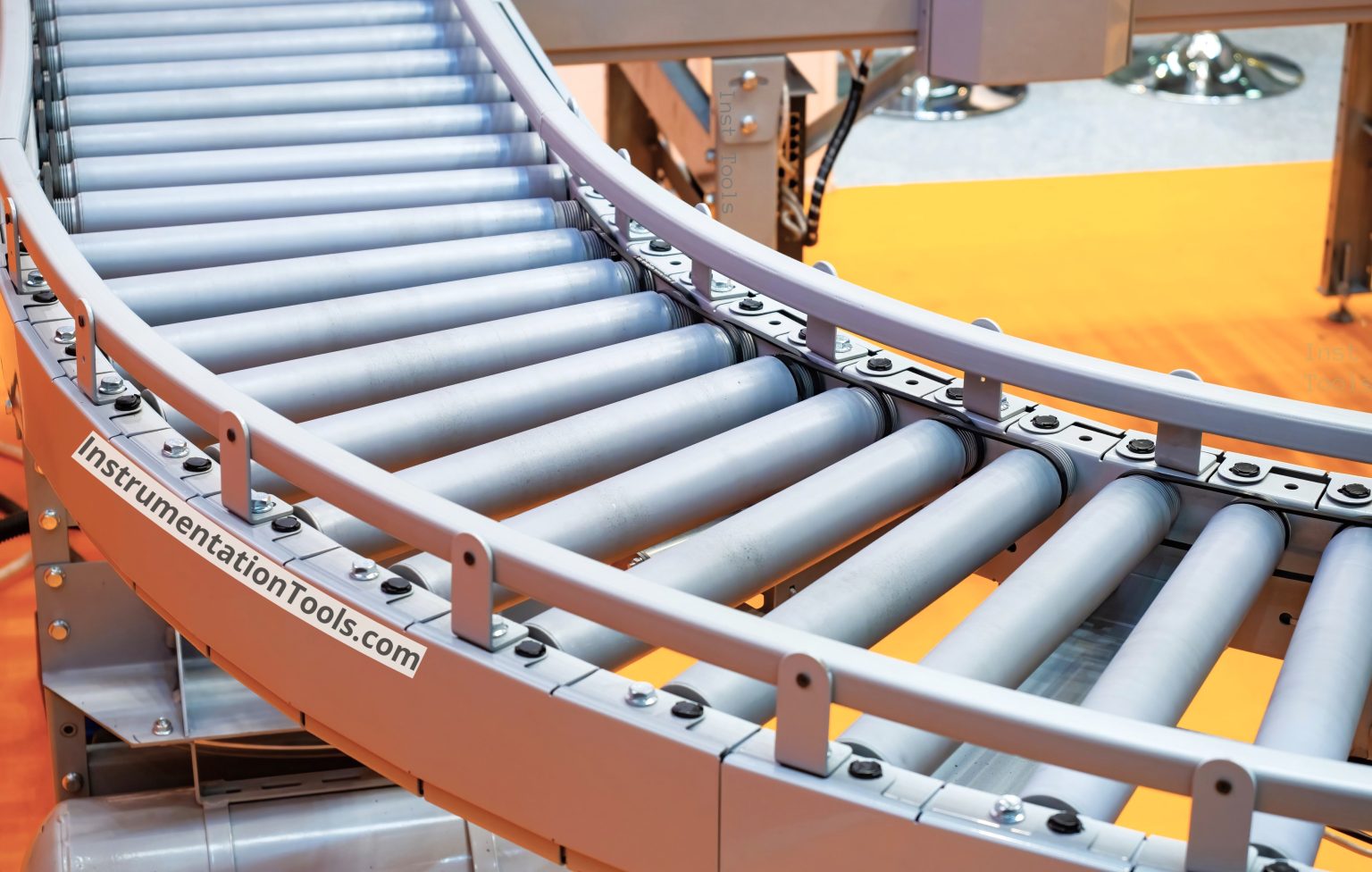 Difference Between Belt Conveyor and Roller Conveyor Difference Between Belt Conveyor and Roller Conveyor